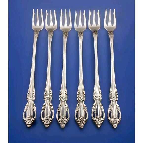 Oneida | Dining | 6 Oneida Raphael Cocktail Forks Distinction Deluxe ...